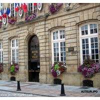 Commune EPINAL - Mairie et Office de tourisme -FR-